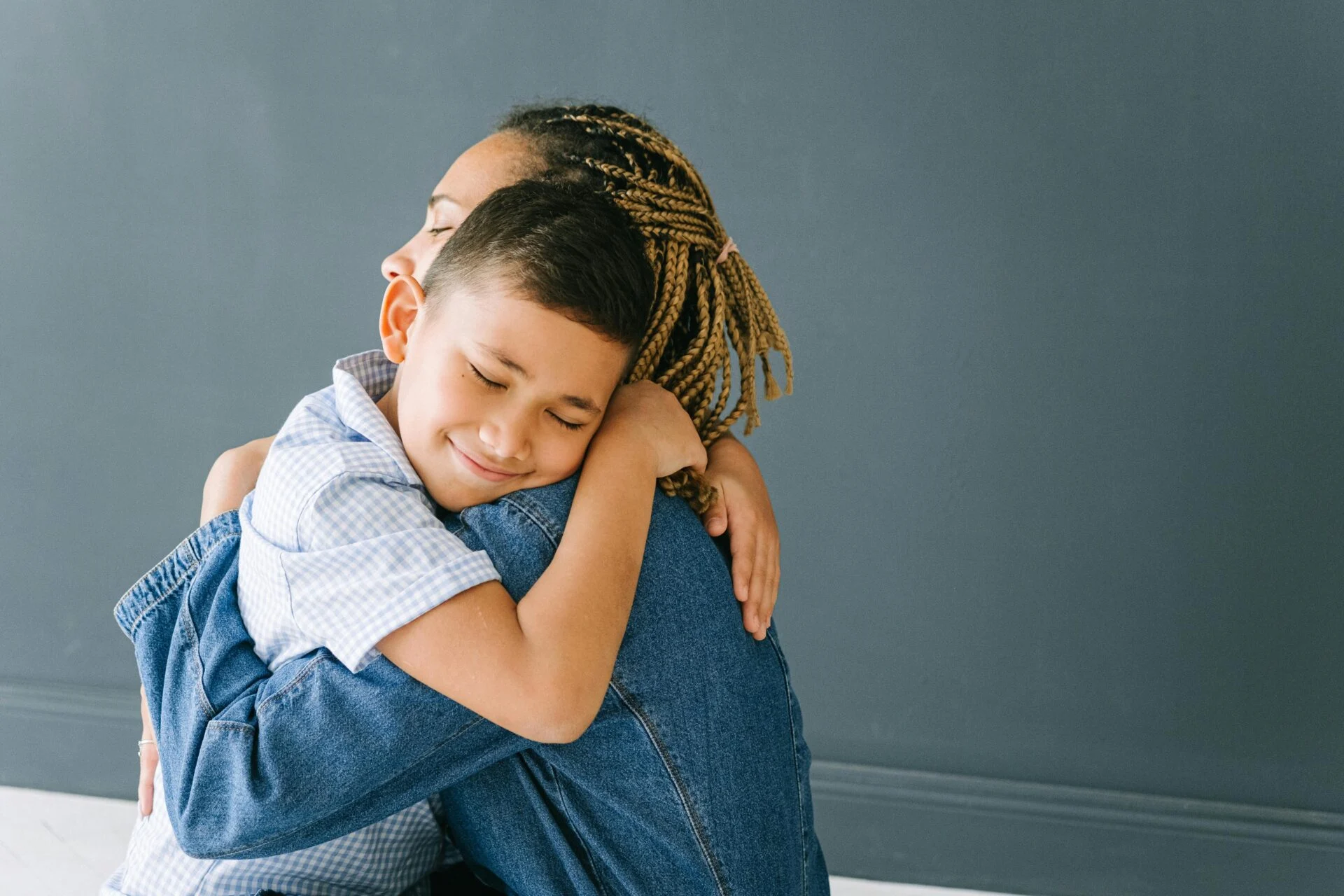 10 Ways How Kids Show Love To Their Parents - HeidyShares